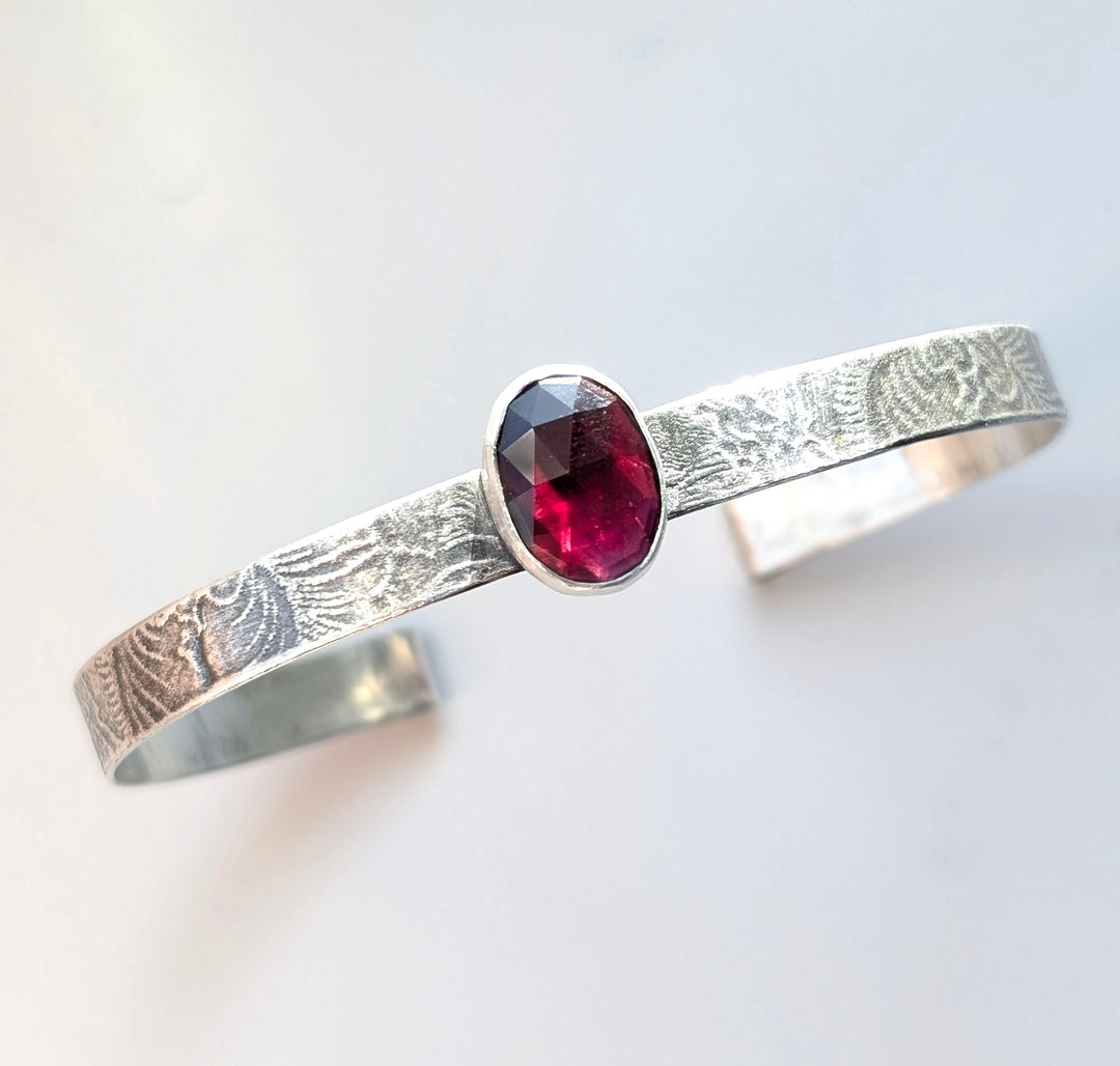 Handmade jewelry, sculpture, & custom metal work – An American Metalsmith